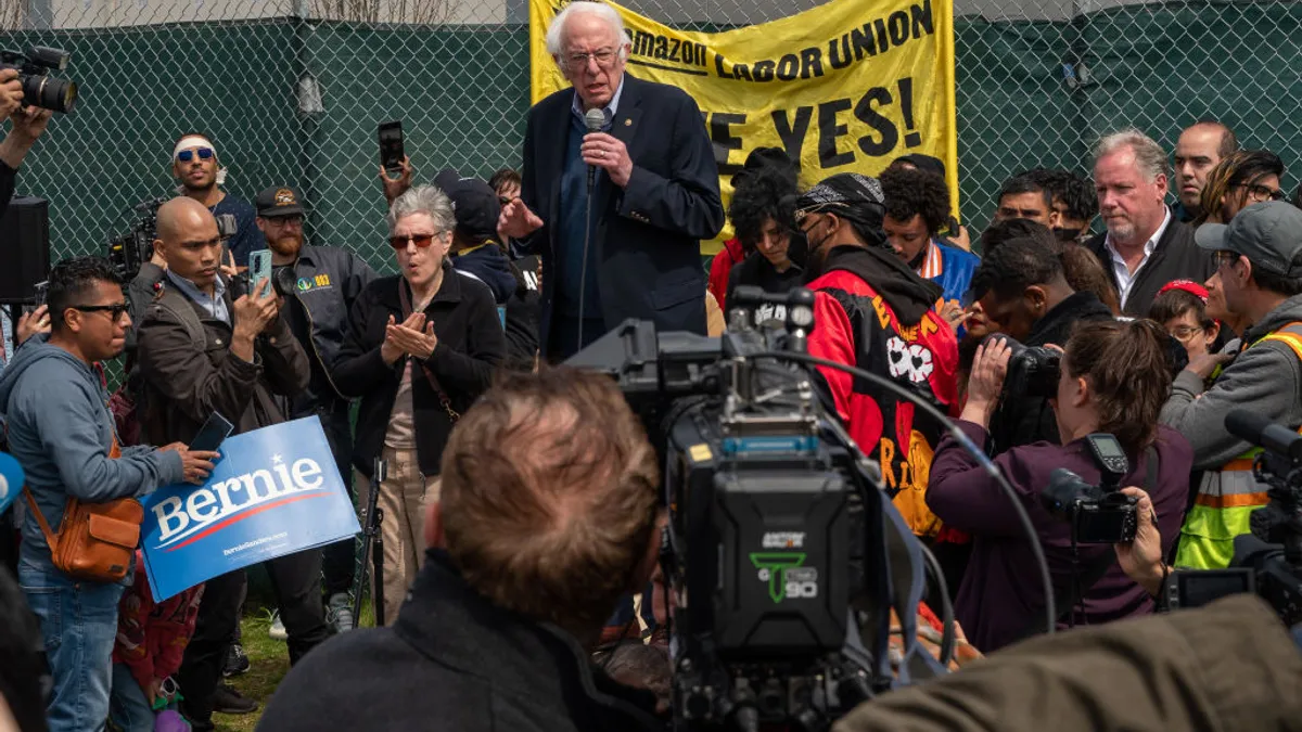 Amazon workers on strike amid the holiday rush - Parkchester Times