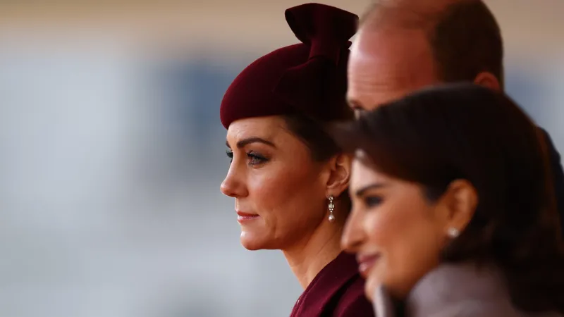 Kate joins Qatar welcome as Queen says she had pneumonia - Parkchester ...